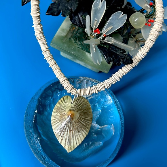 Vintage | Jewelry | Rare Hawaiian Opihi Heart Shell Pendant Necklace ...